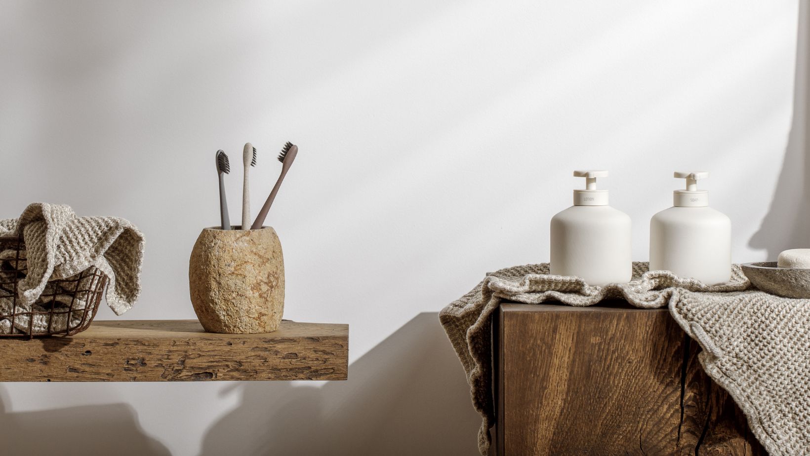 Choosing the Right Textures and Materials in Modern Home Accessories ...